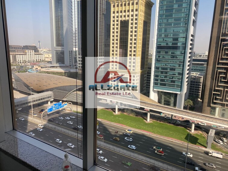 3984 Sq.Ft. Office Space for Rent in Sheikh Zayed Road, Dubai - 5105197
