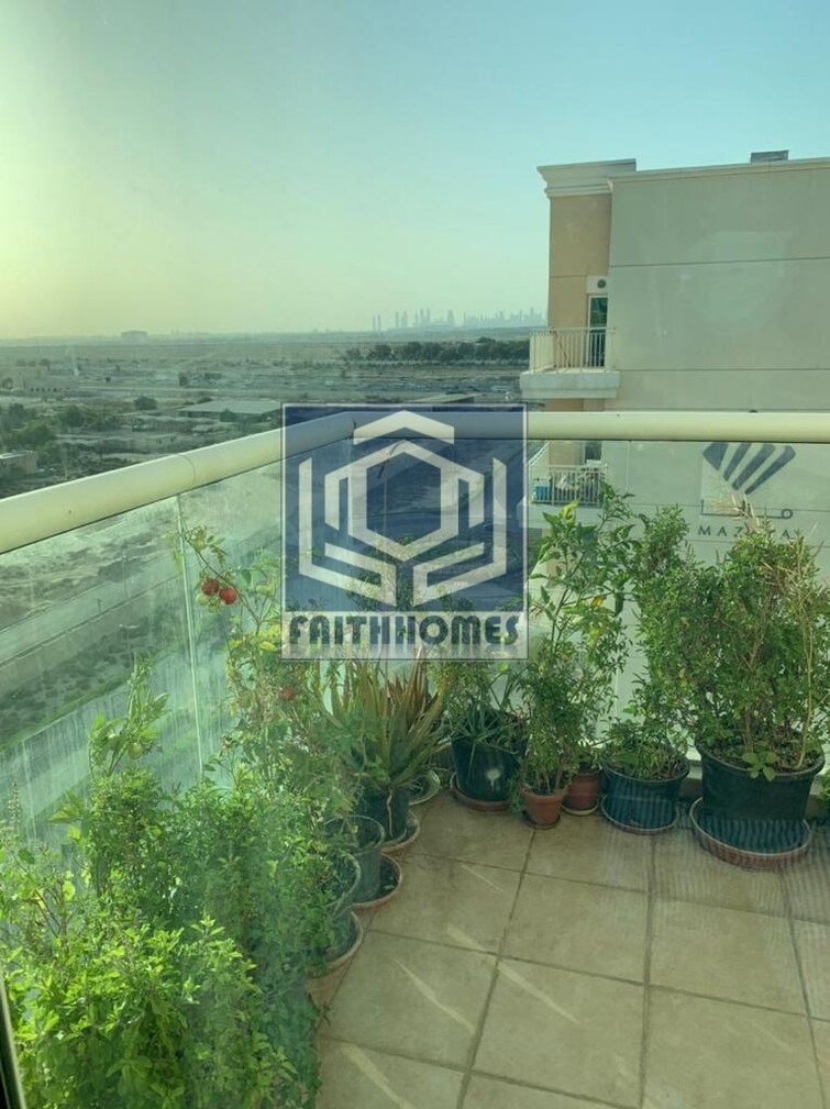 2 Bedroom 1376 Sq.Ft. Apartment for Rent in Queue Point, Dubai - 5005358